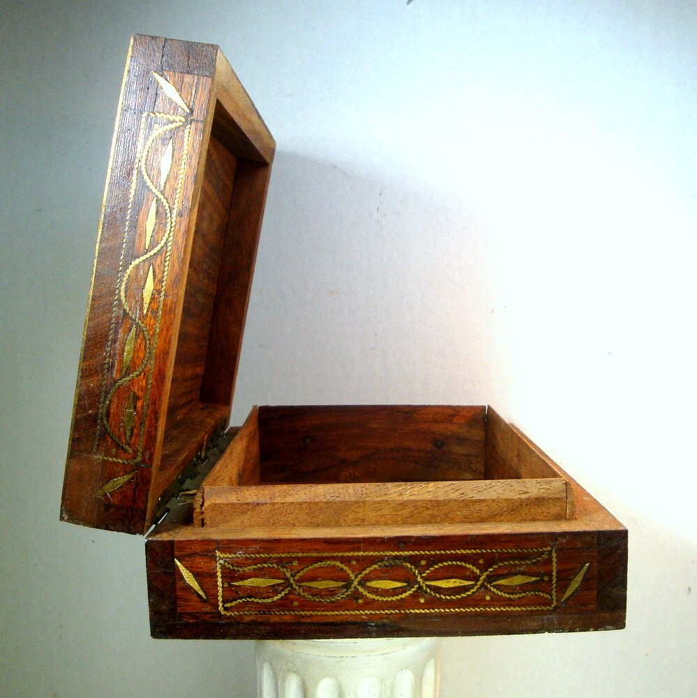 Man’s Wood Jewelry Box, Inlaid Brass Ropes and Stylized Diamond Pattern ...