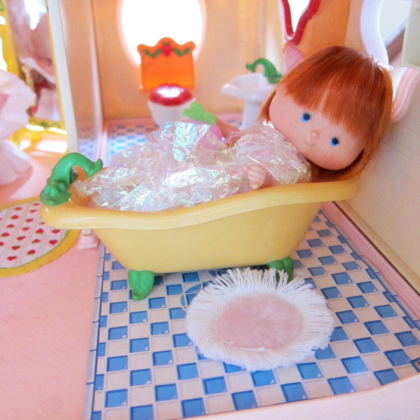 Strawberry Shortcake Bathtub Berry Happy Home Vintage Bath Tub ...