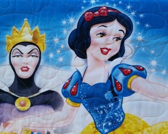 Snow white quilt | Etsy