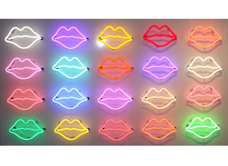 20 Neon Lips