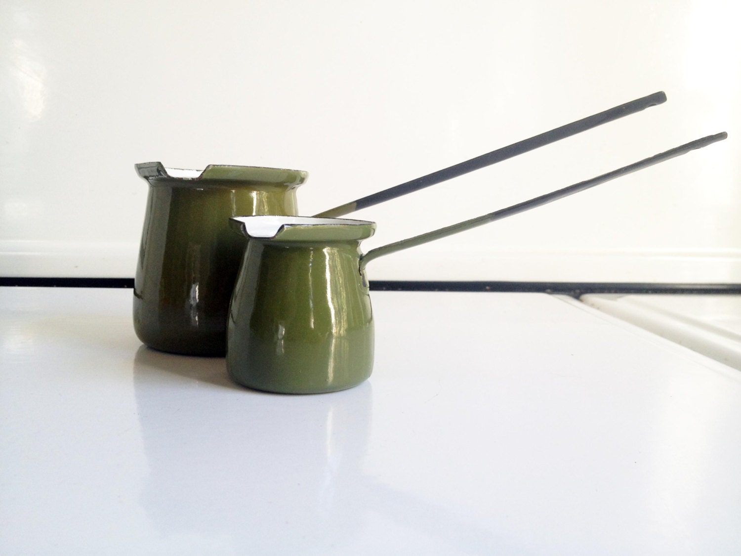 Olive Green Enamelware Dippers, Set of 2 – Haute Juice