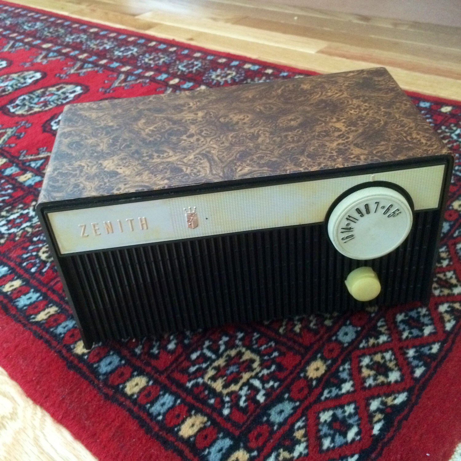 Vintage Zenith Table Top Radio by BillysJunk on Etsy