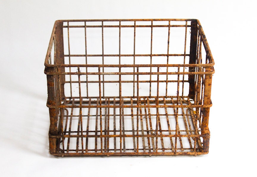 Vintage Metal Milk Crate Wire Crate Rustic Crate Rusty Metal Crate ...
