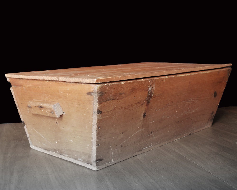Large Pine Primitive Dough Box – Haute Juice