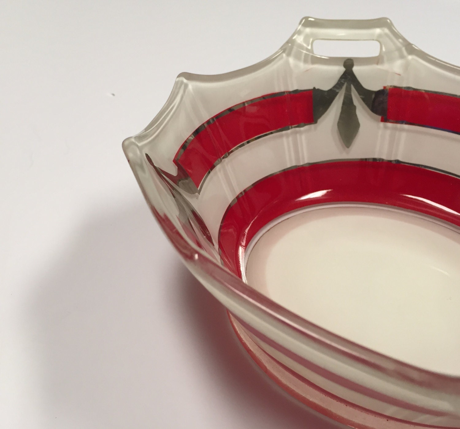 Indiana Glass “Moderne Classic” Handled Art Deco Bowl – Red & White w ...