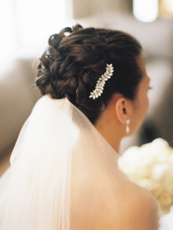 Vintage Inspired Bridal Side Hair Comb Leaf Shape by Tatishotties