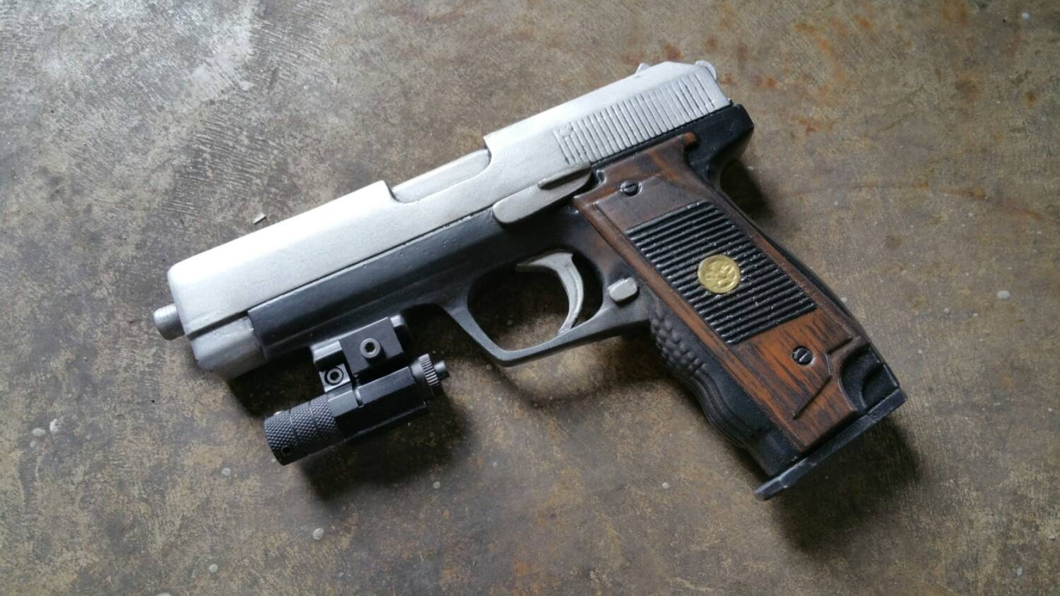 Ultimate Silver Ghost replica from Resident Evil 4 Resin