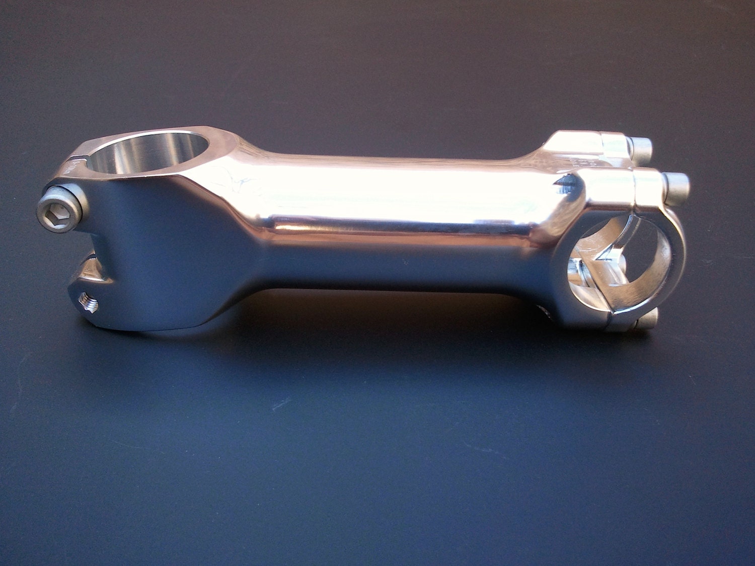 Alloy polish A-head stem