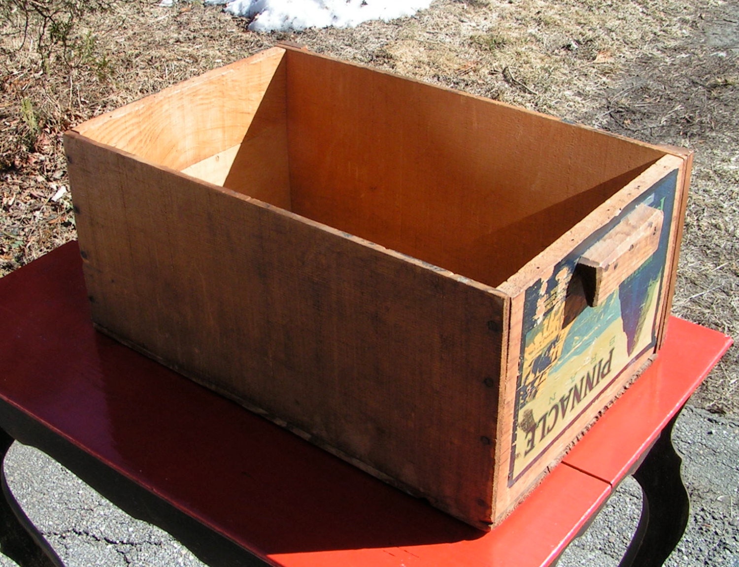 PINNACLE Brand Medford Pear Box – 1940s Wooden Box with Grip Handles ...