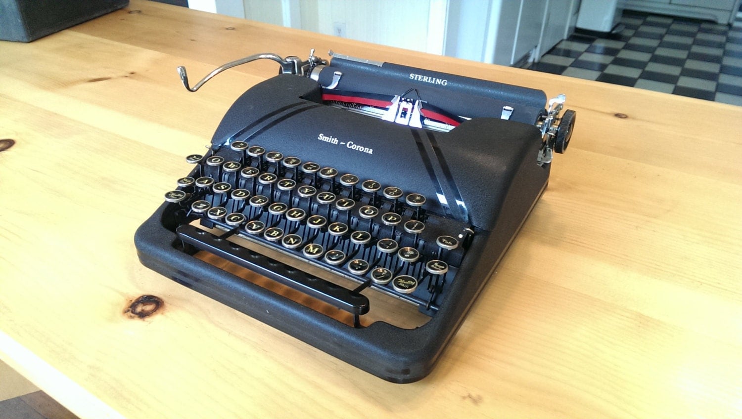 Vintage 1946 Smith-Corona “Sterling Silent” Typewriter – oldschooltypers