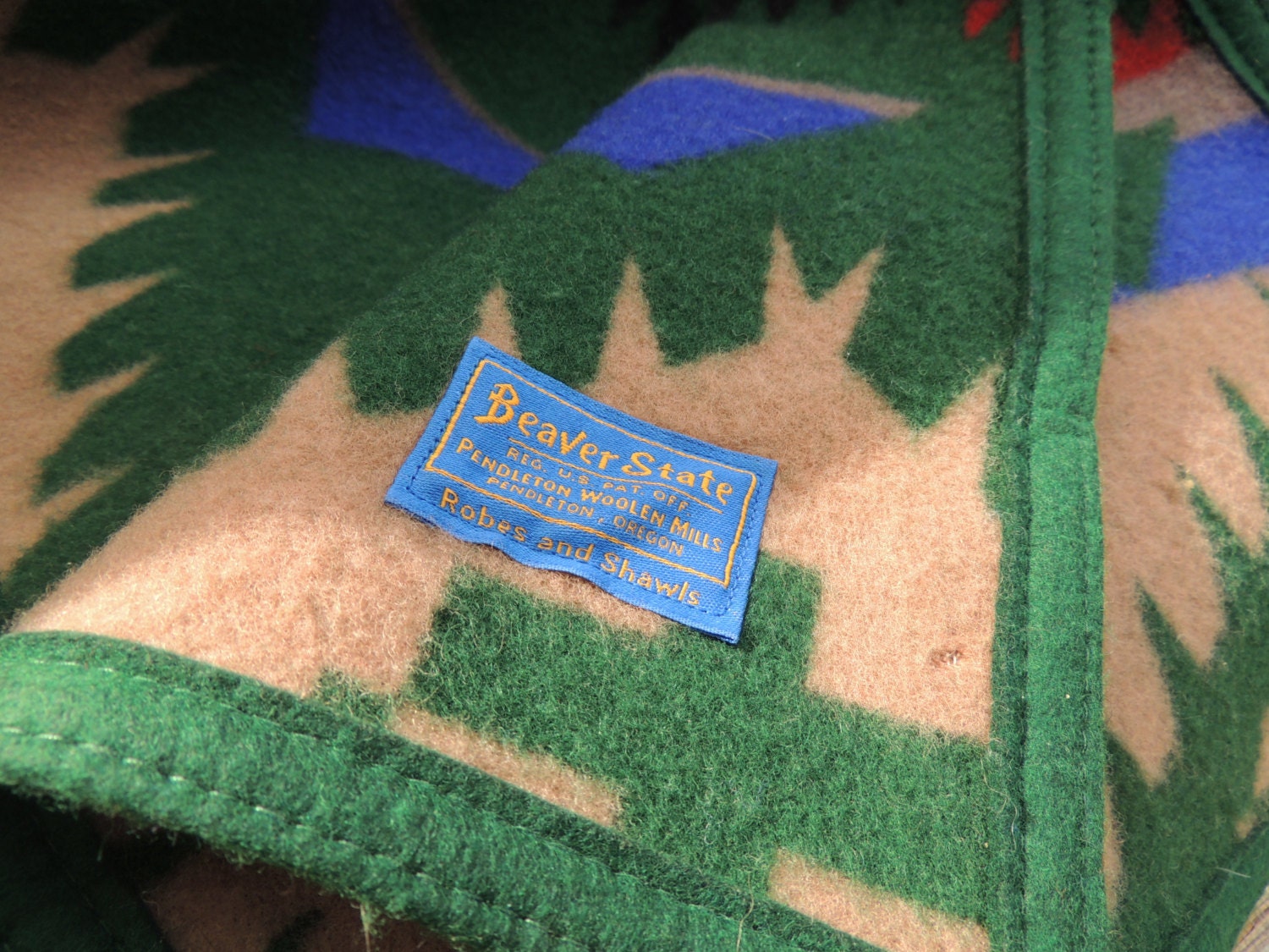 Vintage Pendleton Woolen Mills Blanket Beaver by RedoneAndVintage