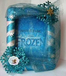 Unique Disney Frozen Anna, Elsa, Olaf Picture Photo Frame Snowflakes