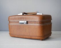 Popular items for vintage train case on Etsy