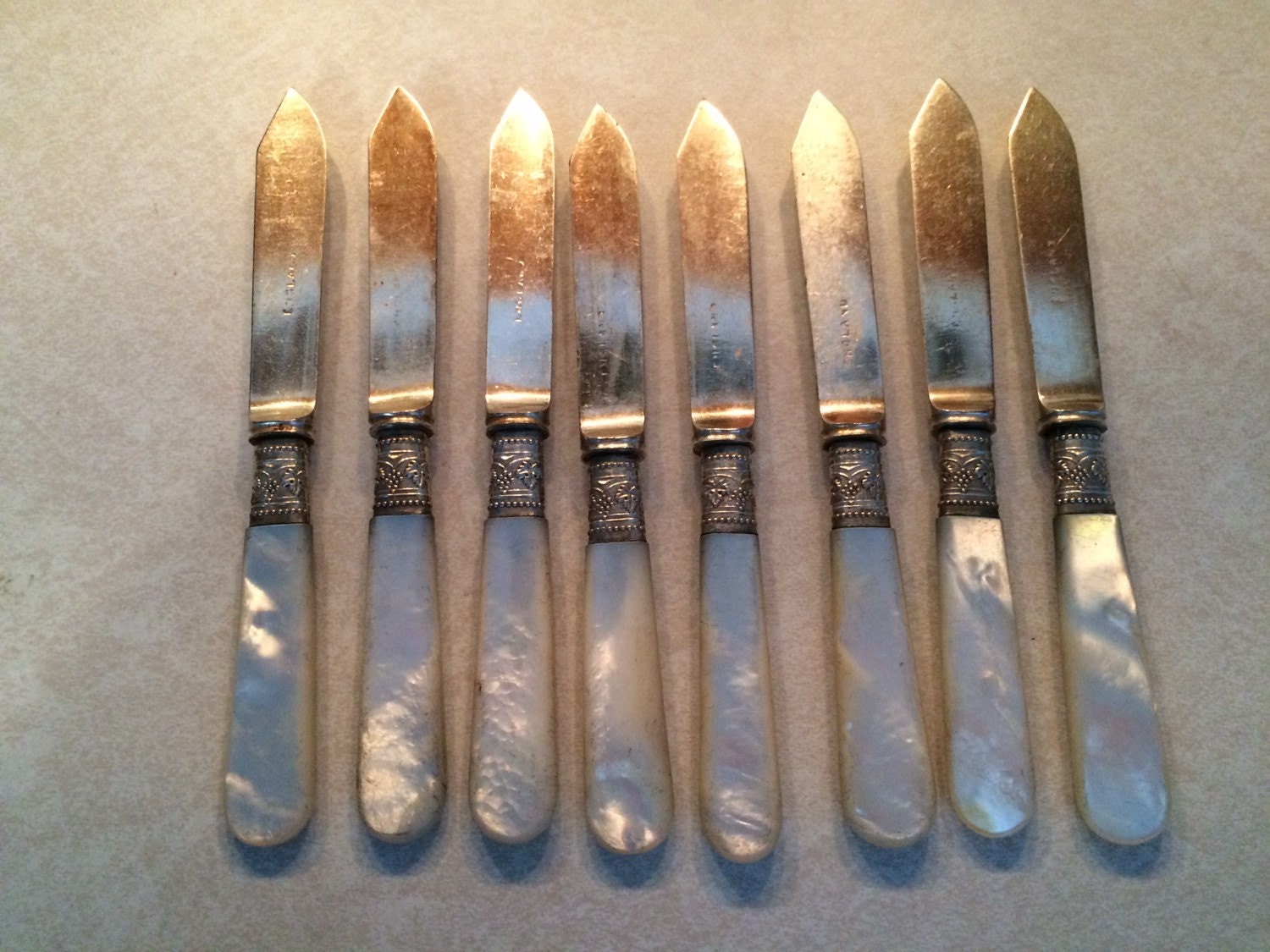 Vintage ENGLAND Mother of Pearl Fruit or Appetizer Knives (8) with ...