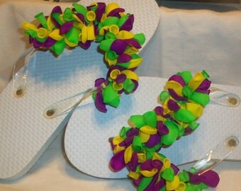 Items similar to Party Polka Dot Princess SOFIA Pink and Purple Dots Monogram Initial Buttons ...