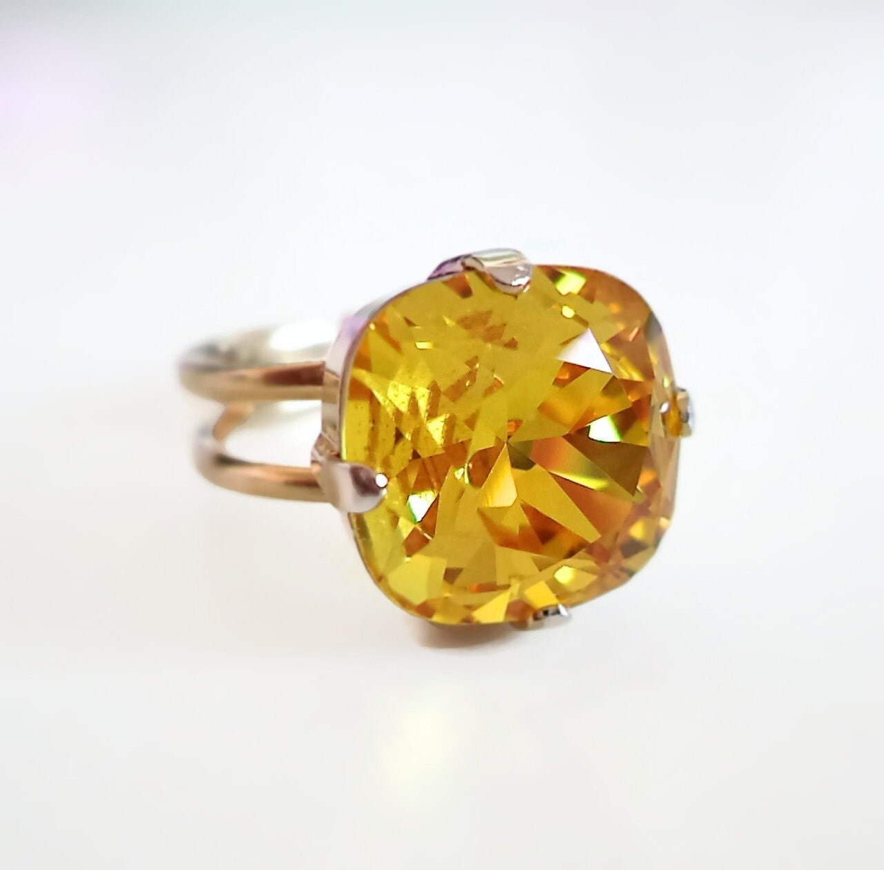 Citrine yellow crystal ring topaz ring