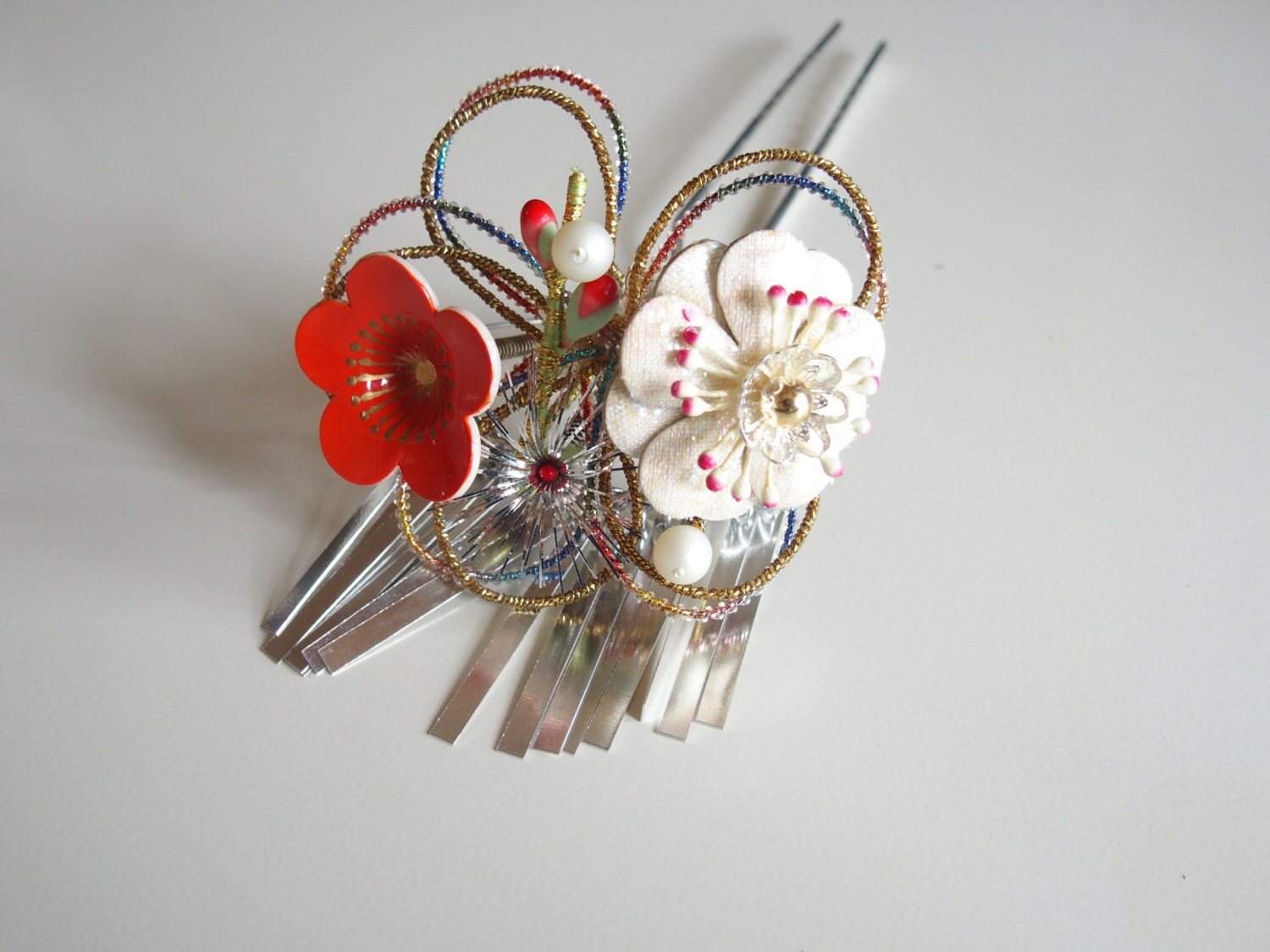 Japanese Kanzashi With Red White Ume Plum Blossom Plus Bira Bira Dangle ...