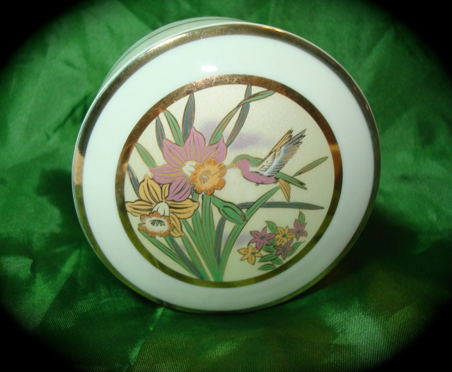 FIne China Hummingbird Keepsake Box Made in Japan. – Haute Juice