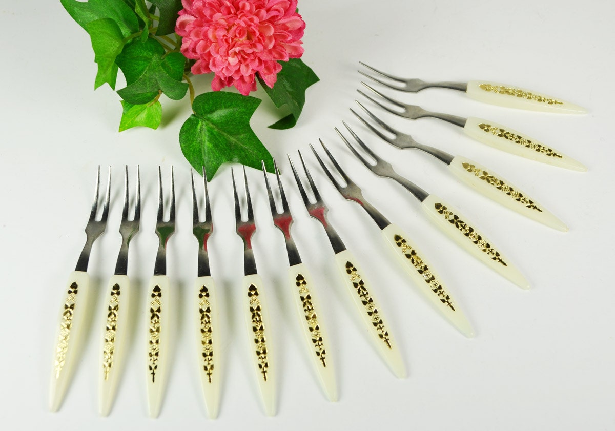 Vintage 1960’s Cocktail Forks…Hors d’Oeuvres Appetizer Forks – Haute Juice