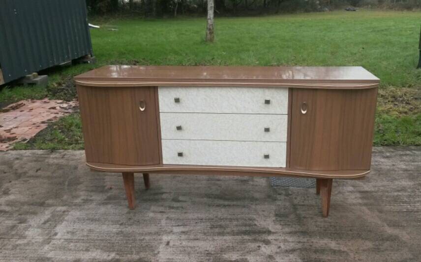 Vintage formica sideboard c1960’s / 1970’s, lovely condition, 3 drawers ...