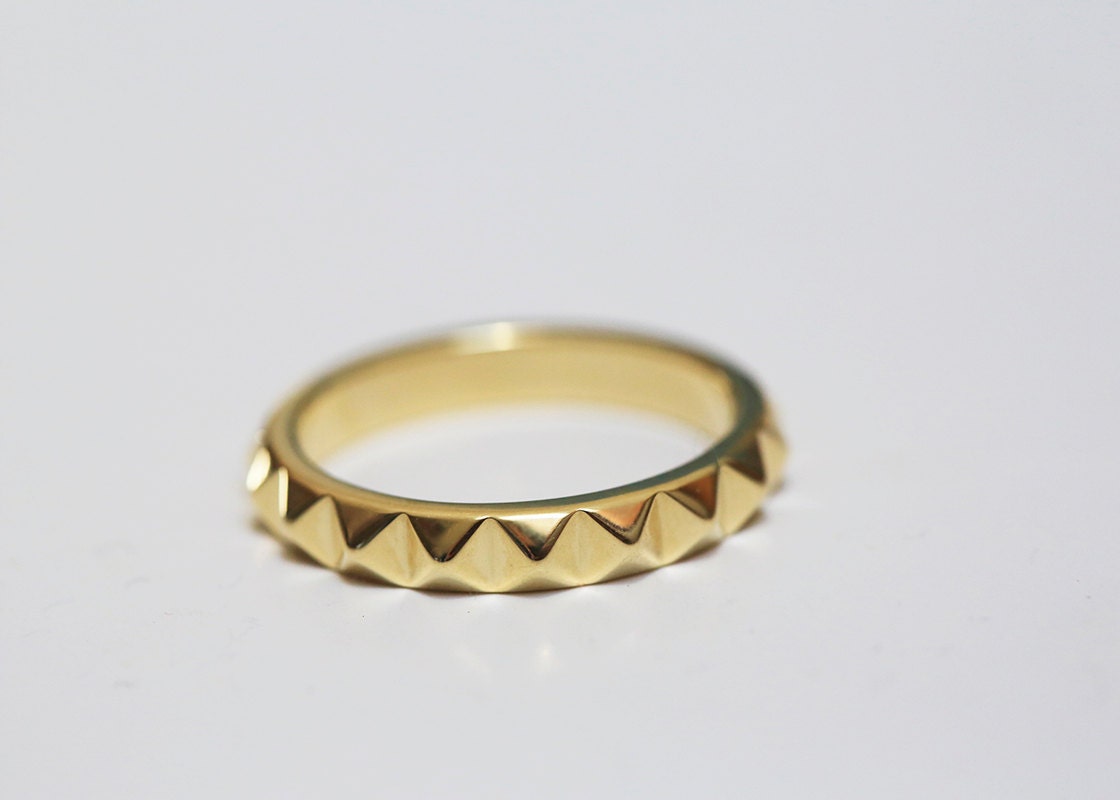 Stud Ring Unique Gold band Gold Wedding Band 18k by MinimalVS