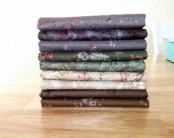 Items similar to Evening Mist Tote Bag by Hopscotch Quilt Shop - Batik ...