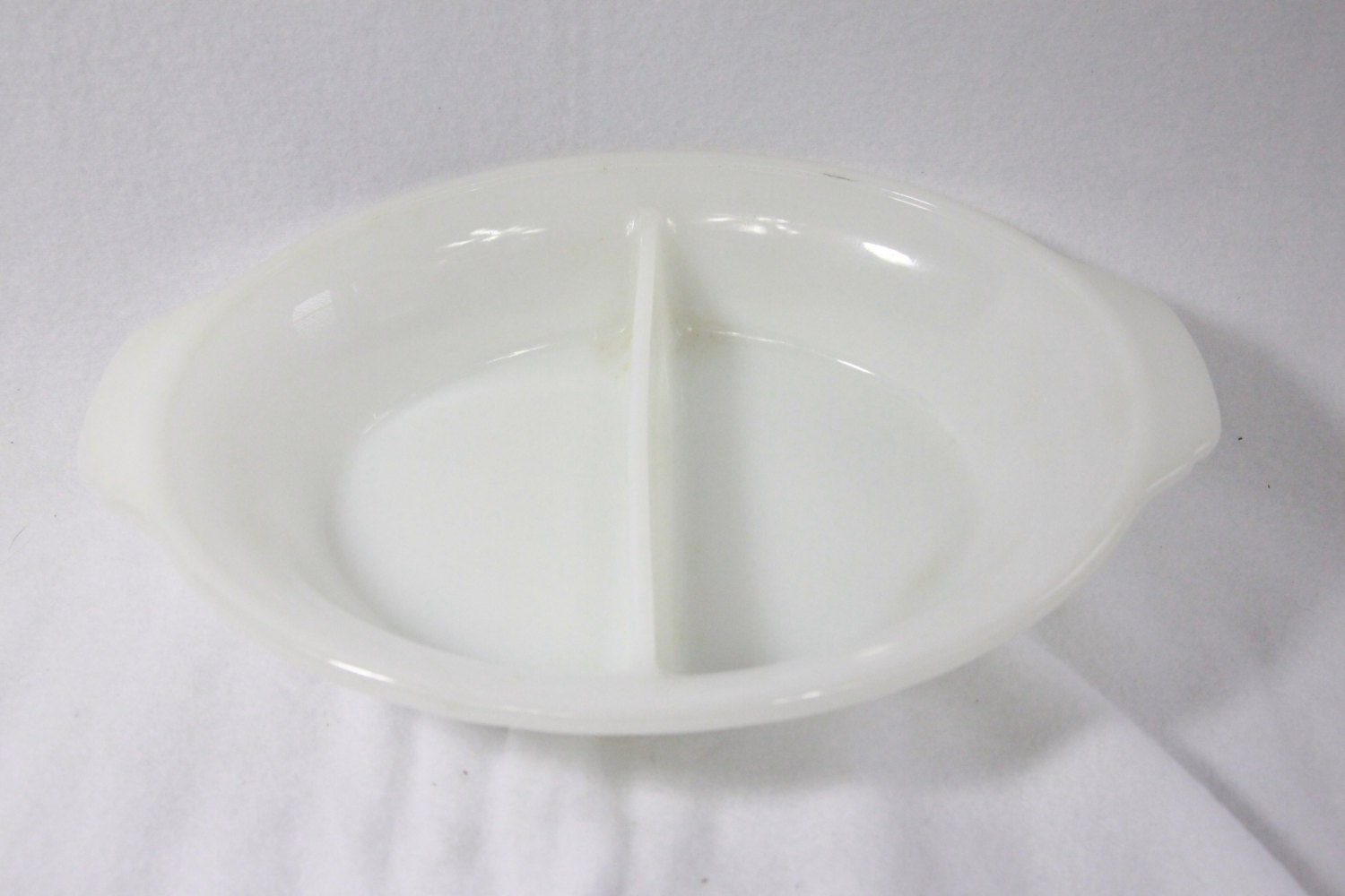 Vintage FIRE KING White Milk Glass Divided Oval Serving Dish Vegetable ...