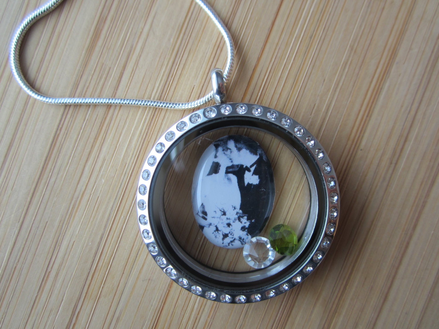 Custom photo floating locket charm 18 mm resin dome