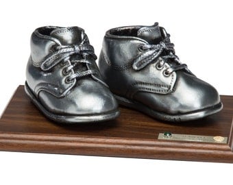 Pair Baby Shoes Bronzing by thebronzingshoppe on Etsy