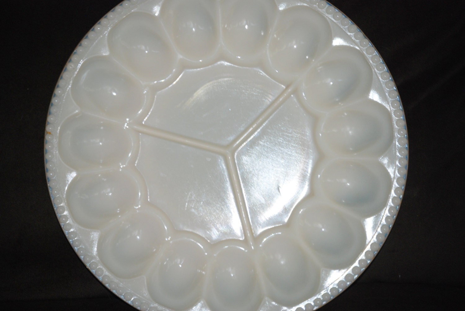 Alacite Egg Plate by Aladdin – Haute Juice
