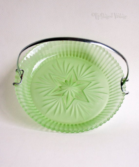 Vintage 1930s50s Green Pressed Glass Cake By Upstagedvintage