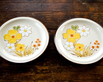 Popular items for 70s plate on Etsy