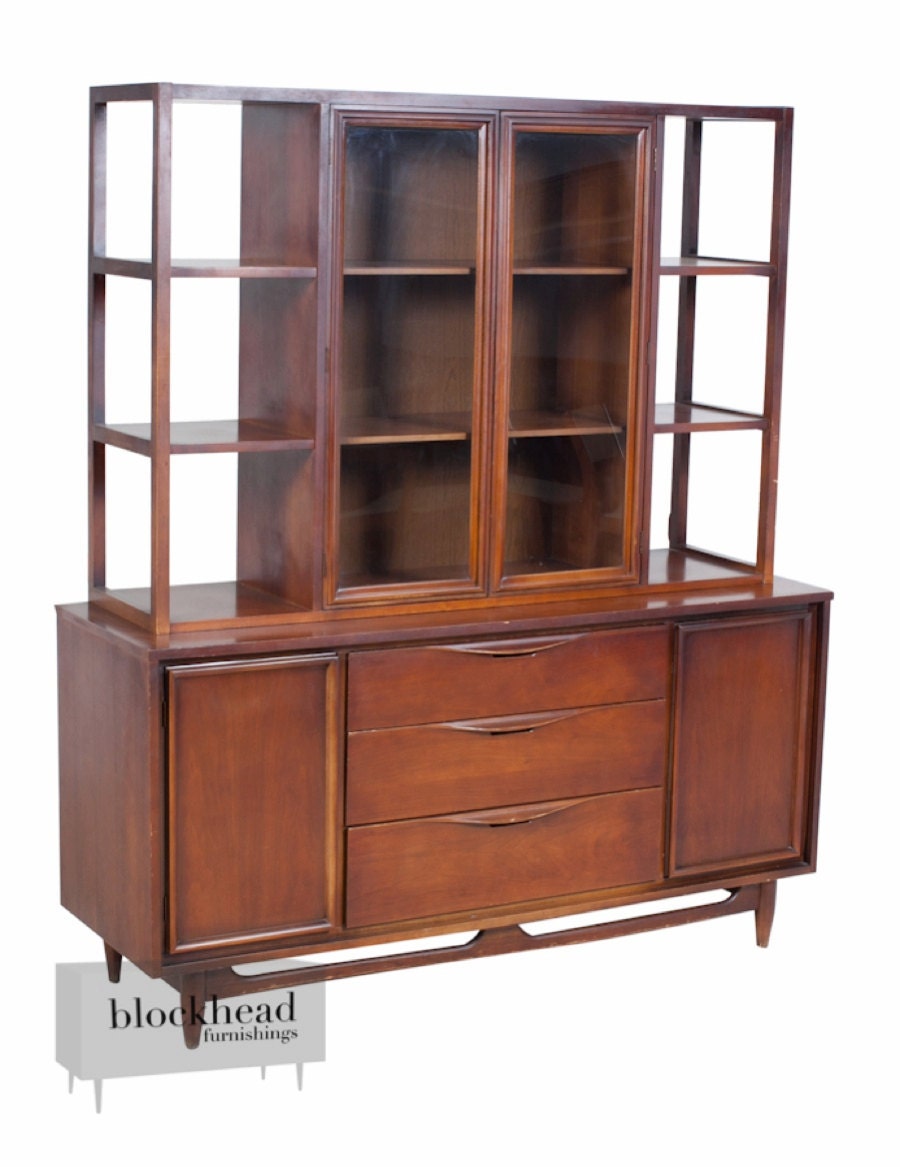 Mid Century Modern Walnut 2 Piece Hutch – Haute Juice