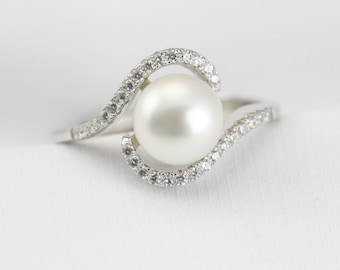 Genuine pearl ring | Etsy