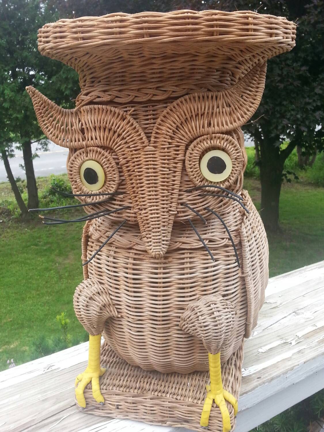 Super unique 18″ tall Wicker Wise old Owl Plant stand or patio side ...