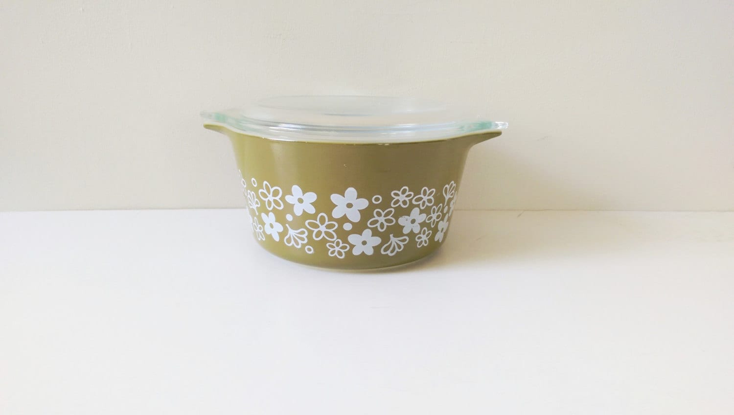 Vintage Pyrex Casserole Dish / Floral Pyrex / Green Pyrex / Floral ...