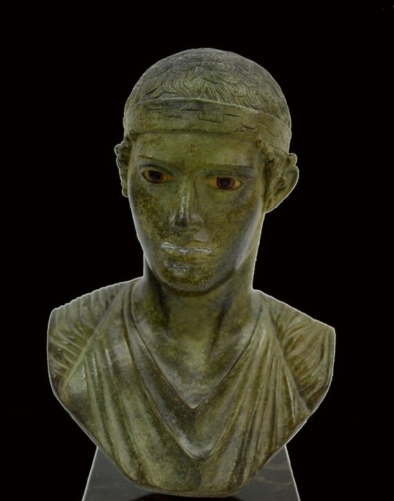Charioteer of Delphi sculpture bust