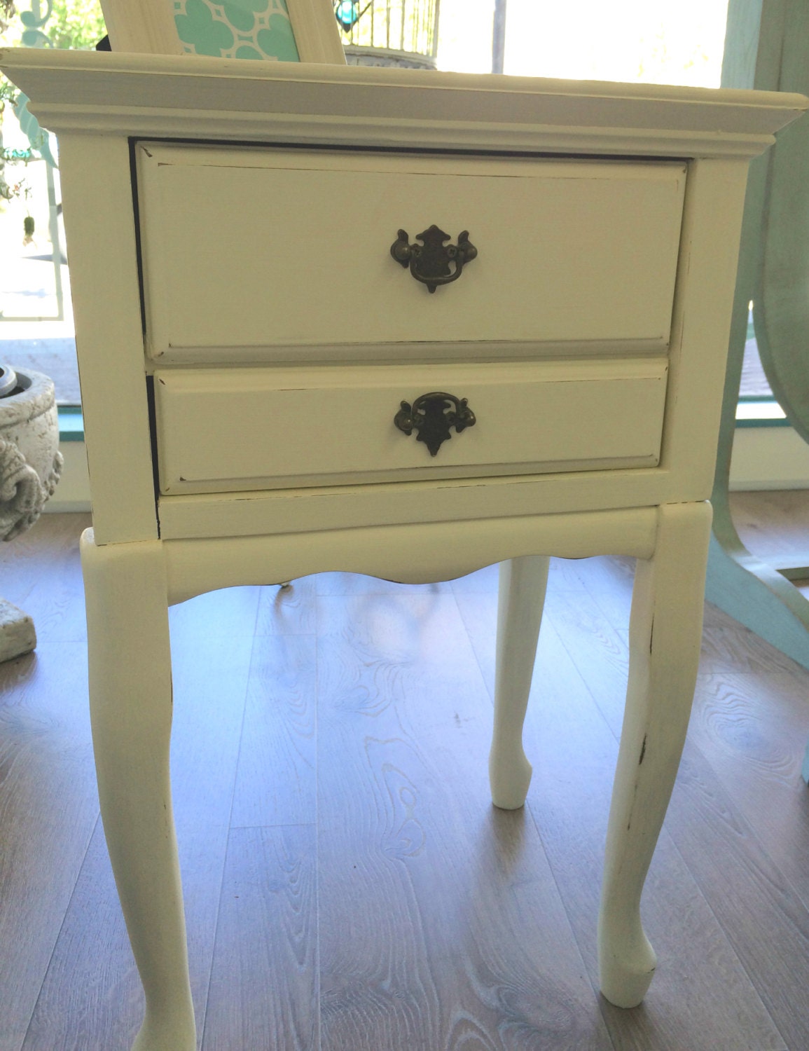 Shabby Chic Side Table – Haute Juice
