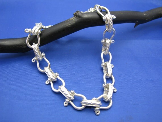 Handmade Sterling Silver Pirate Theme Nautical Shackle