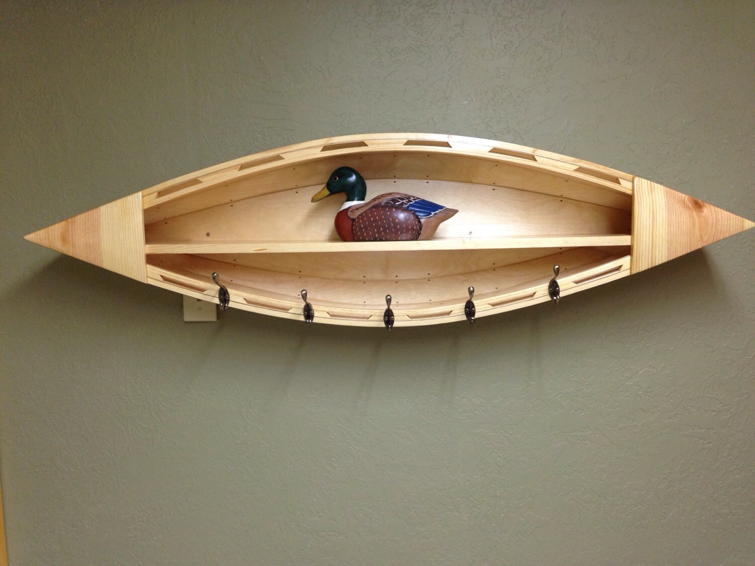 Horizontal canoe shelf