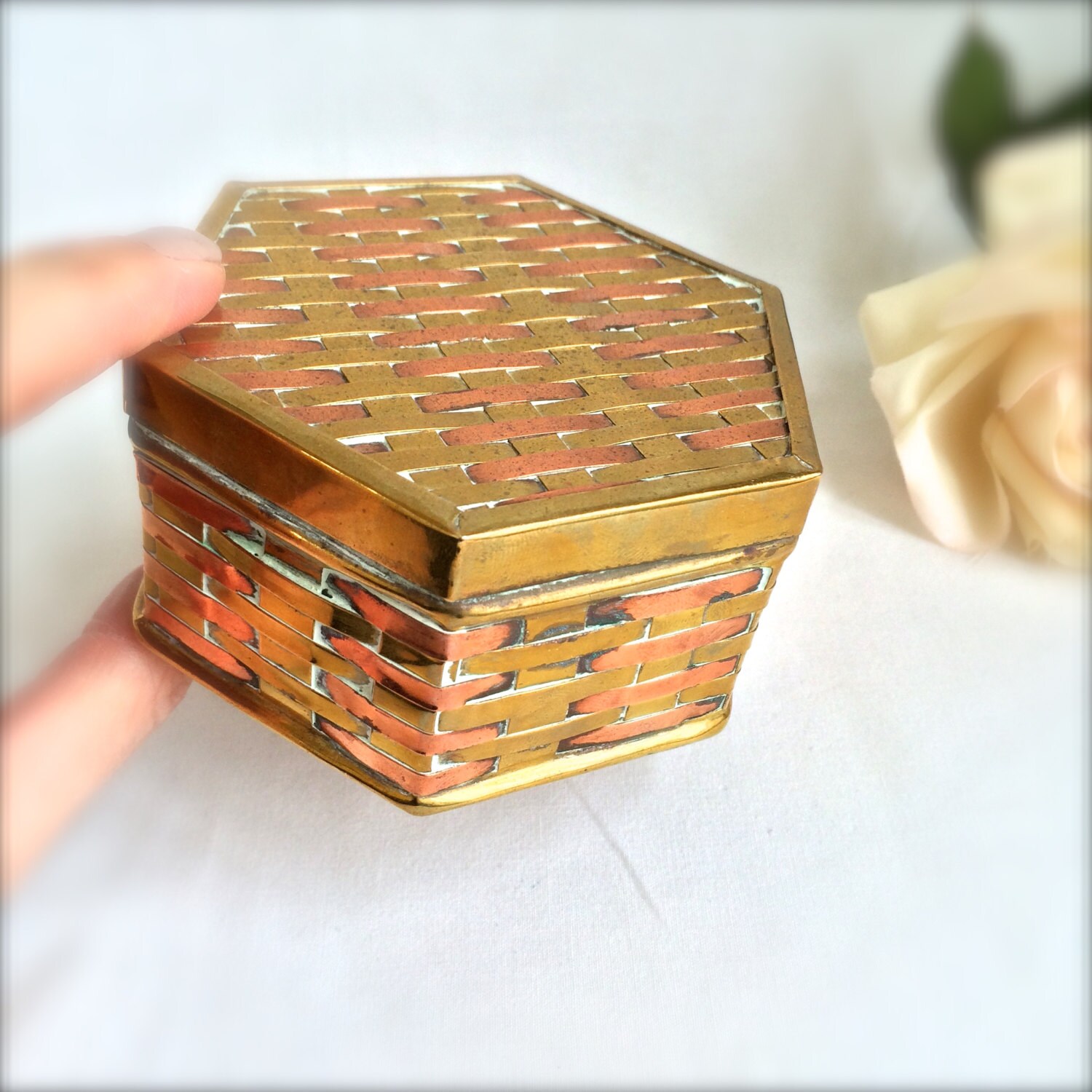 Brass and Copper Woven box trinket box removable lid basket weave ...