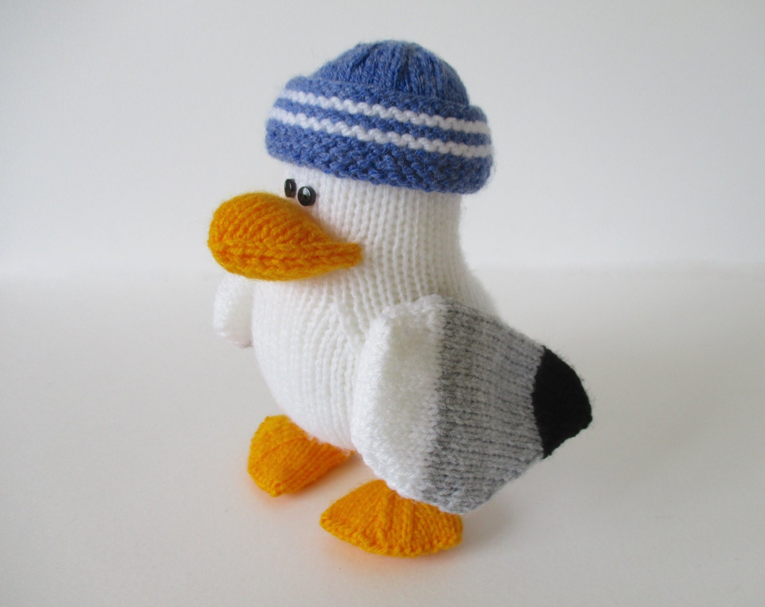 Sid the Seagull toy knitting patterns