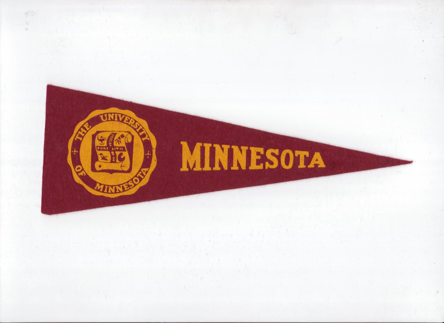 Vintage College Pennant MINNESOTA University 9 1/2 Inch Small