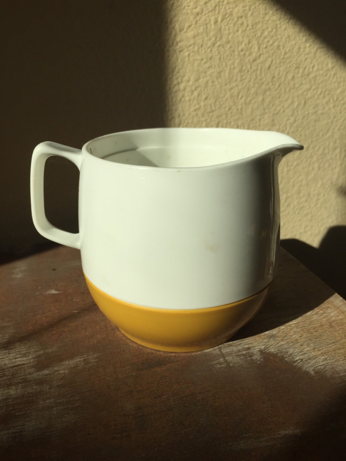 Retro Plastic Creamer/Pitcher – Haute Juice