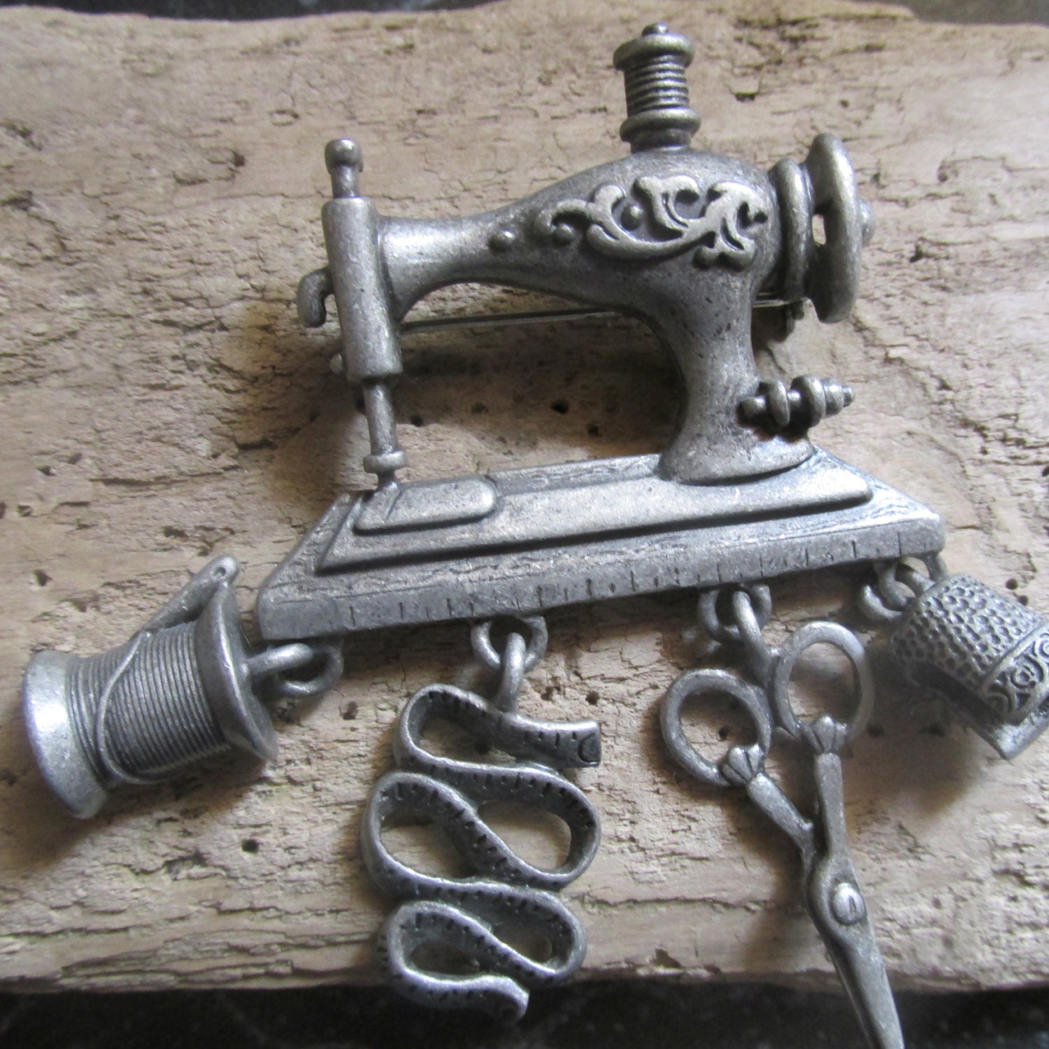 Seamstress Pewter Brooch Pin Sewing Machine, Thread, Thimble, Tape ...