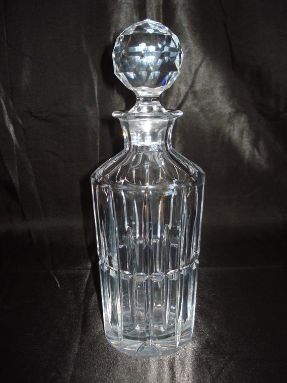 Baccarat whiskey decanter - werymed