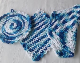 red white and blue table runner crochet by GrammysCustomCrochet