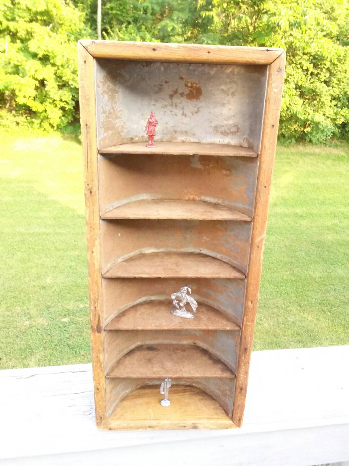 Vintage shelf organizer sorter – Haute Juice