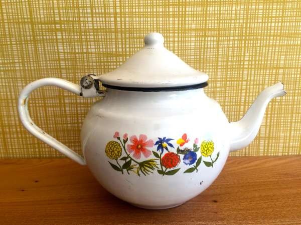 Vintage Enamel Teapot – Haute Juice