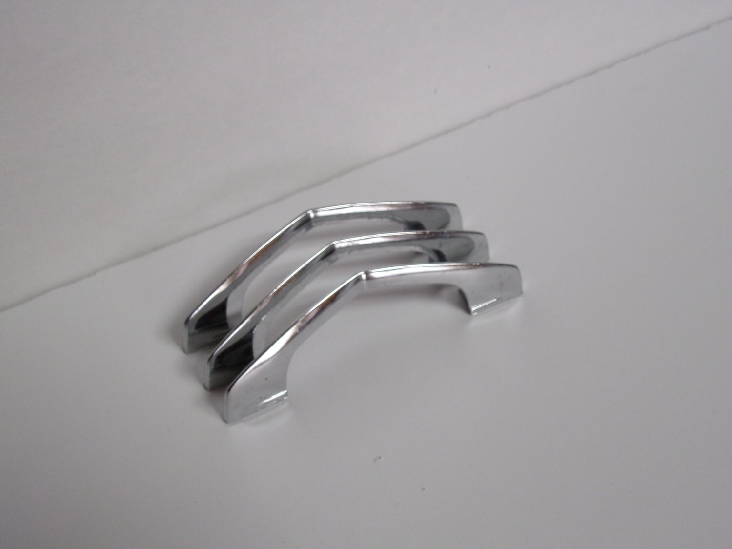 Vintage Chrome Chevron Cabinet Furniture Handles Pulls Hardware Set of ...